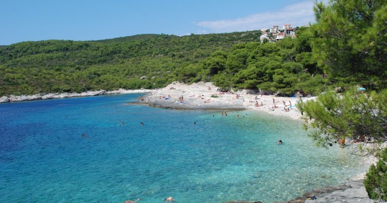 Welcome to the island of Vis - TRAVEL BLOG