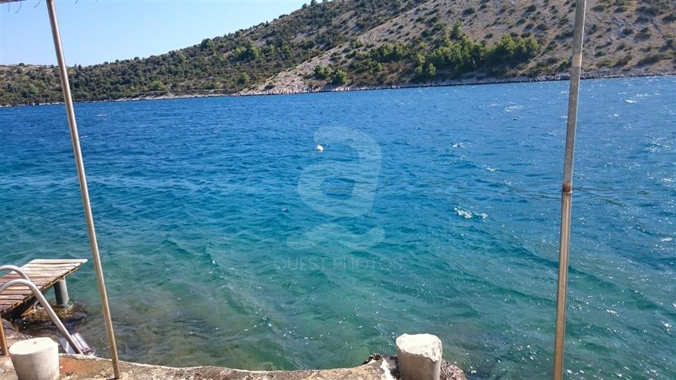 Vinisce - tourist guide