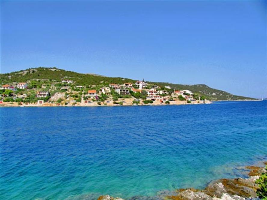 Vinisce reseguide - Vinisce (Kroatien) turistmål info
