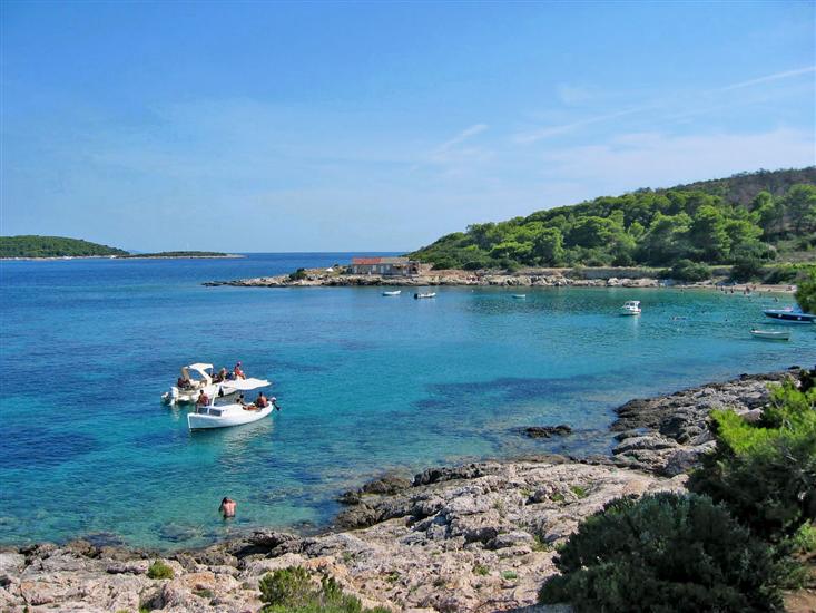 Zaglav strand - Milna, ön Vis | Stränder i Kroatien